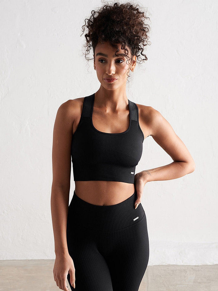 Aim'n | Clothing & Accessories | Stirling Sports